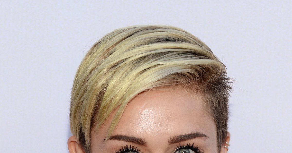 Miley Cyrus Desperately Trying to Grow Out Hair
