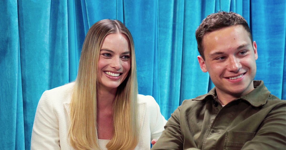 Margot Robbie Will Not Be Fooled by Your Fake Snakes