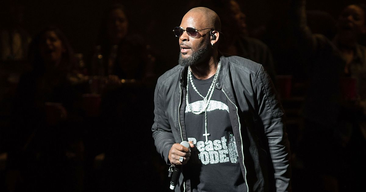 Georgia County Officials Want R. Kelly Concert Canceled