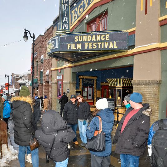 Anne Hathaway Sings Her Way Into Her First Sundance