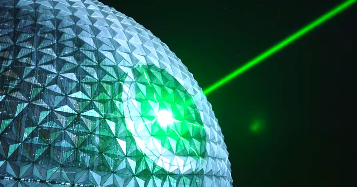 Disney Turned Epcot's Iconic Dome Into Star Wars’ Death Star and All ...