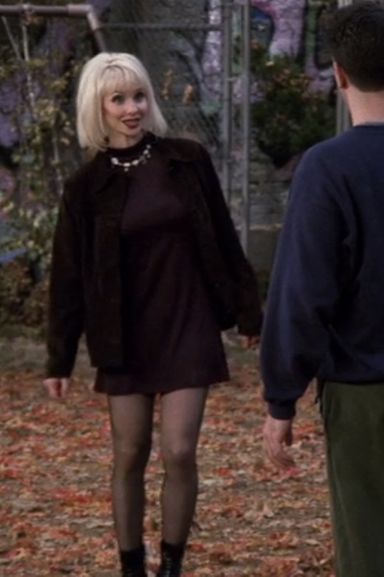 50 of the Best Outfits From All 10 Seasons of Friends