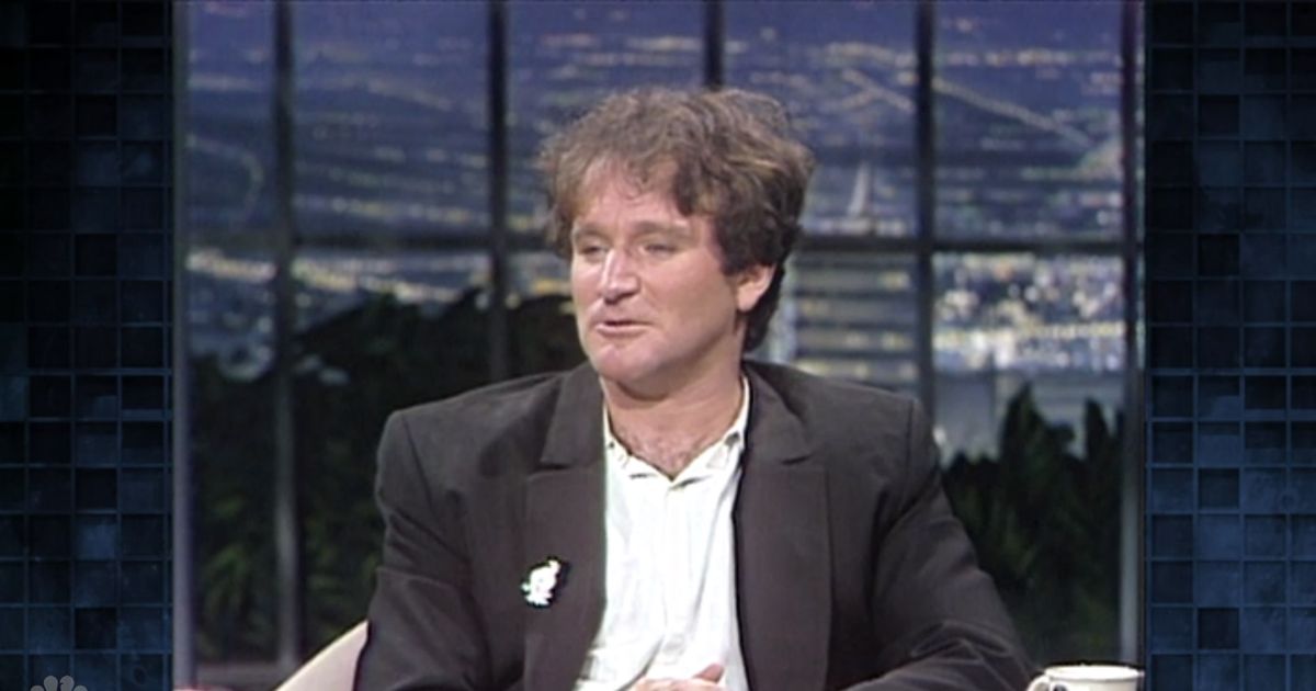 Jimmy Fallon and Seth Meyers Pay Touching Tribute to Robin Williams