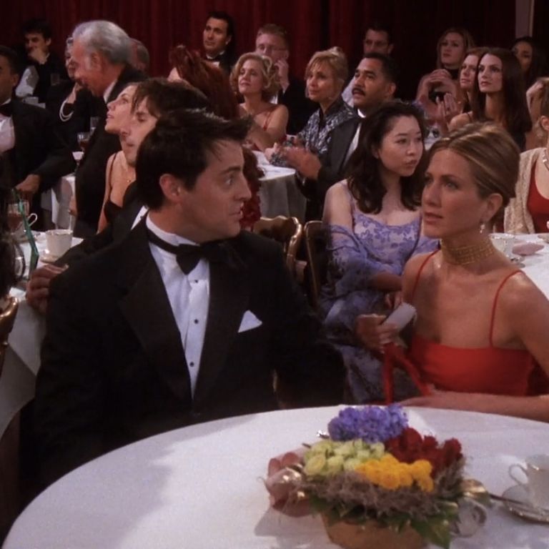 50 of the Best Outfits From All 10 Seasons of Friends
