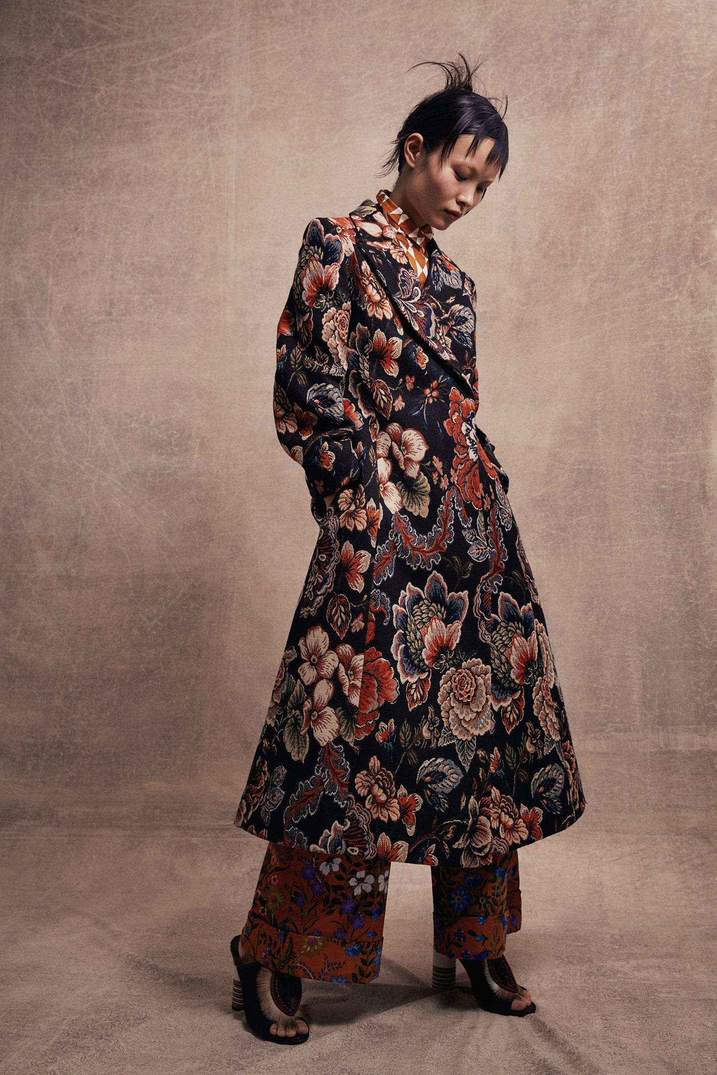 Take a Surreal Trip in Pre-Fall 2017 Most Interesting Looks