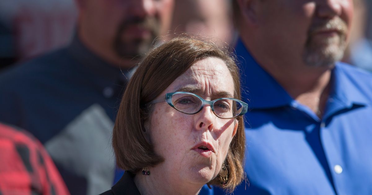 Oregon Republicans Aim to Recall Democratic Governor Brown