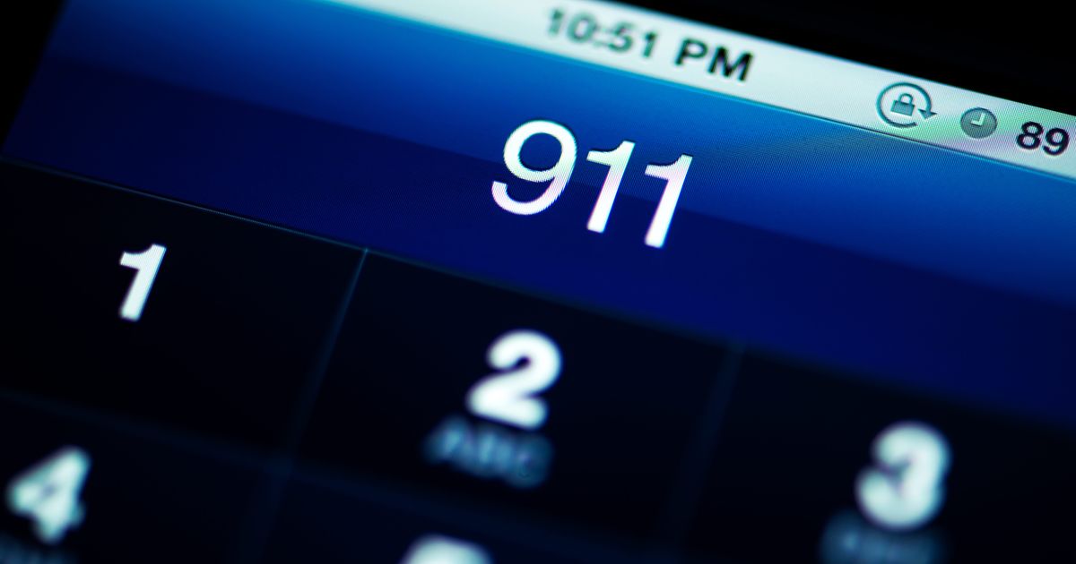 How a Viral Tweet Overwhelmed the Nation’s 911 Call Centers