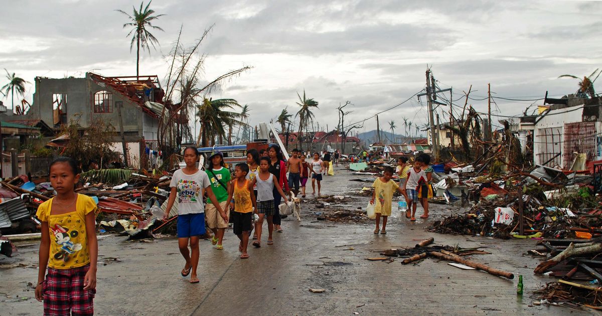 The Terrible Aftermath of the Philippines’ Typhoon Haiyan in Photos