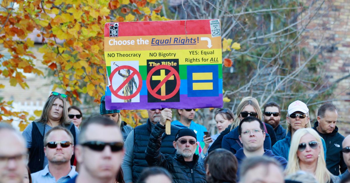 Mormons Resign En Masse After Church Labels Same Sex Couples ‘apostates