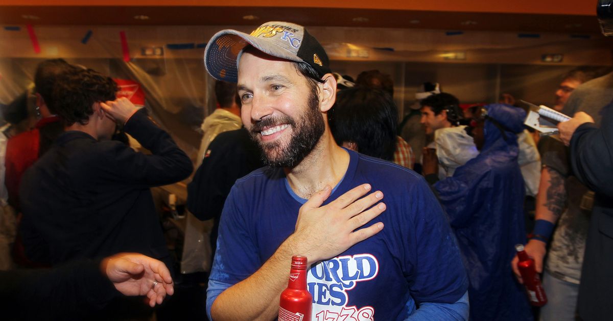 The Best Paul Rudd Is Paul Rudd Showered in Beer and Celebrating the ...