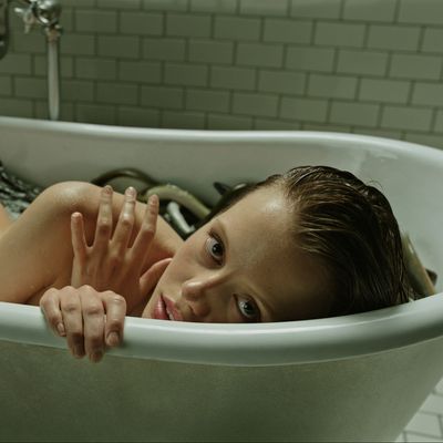 How A Cure for Wellness Pulled Off Its Creepiest Scenes