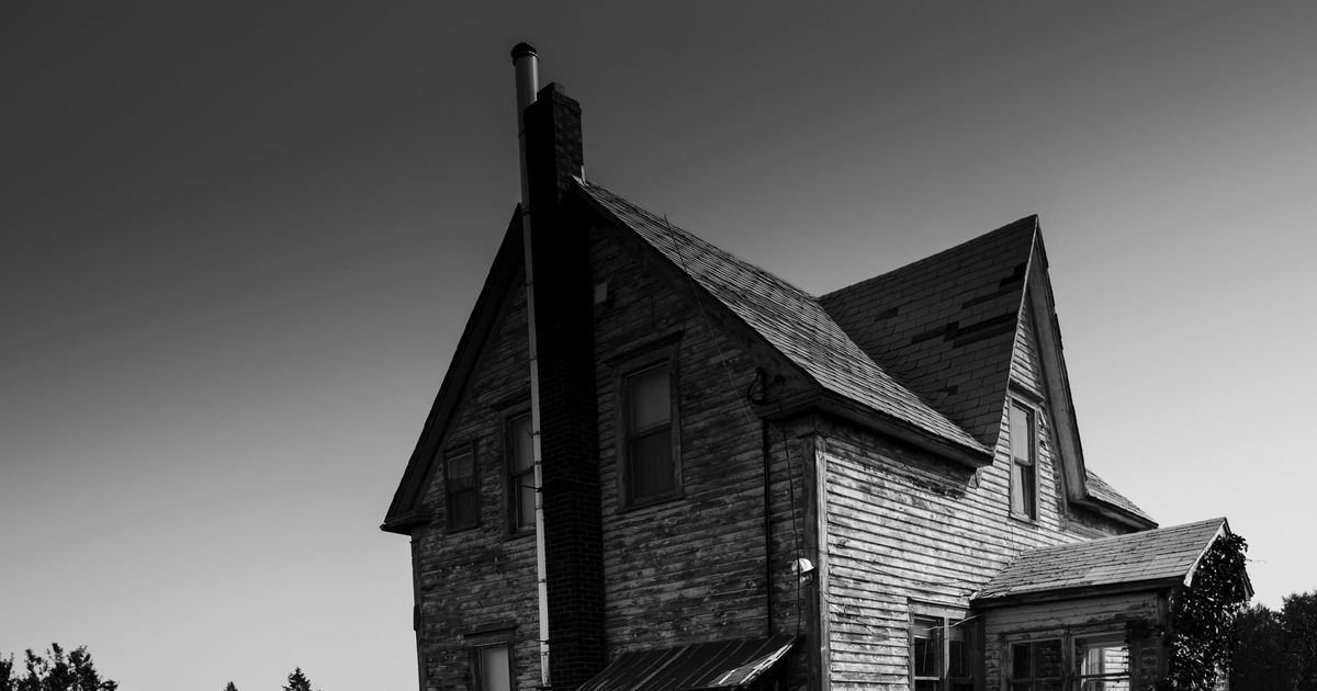 Here's How You Sell a Haunted House