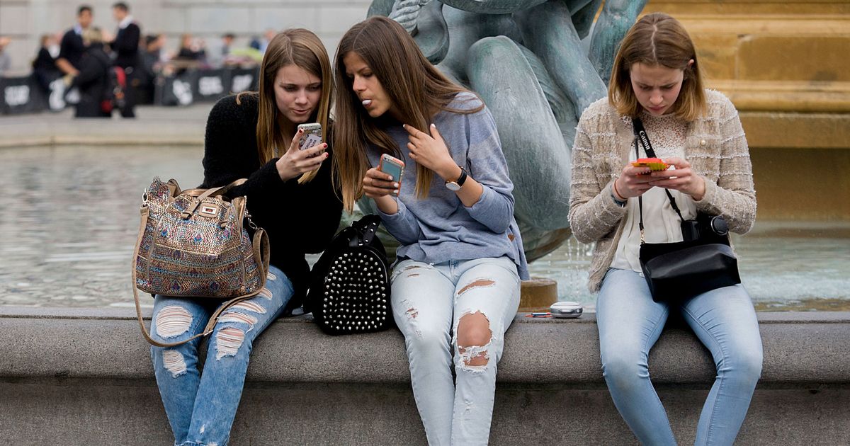 Teen Texting Memes Are a Timeless Internet Classic