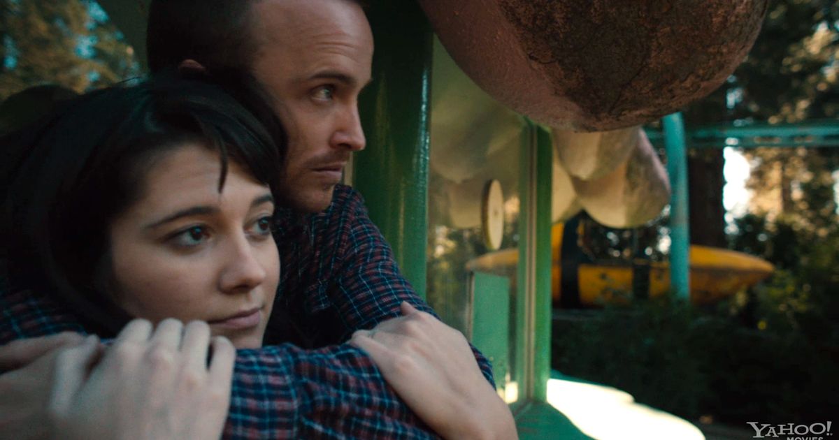 Smashed Trailer: Mary Elizabeth Winstead Quits Booze, Aaron Paul Does ...
