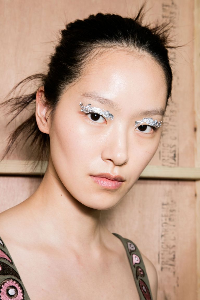 How to Wear Glitter Like a Model
