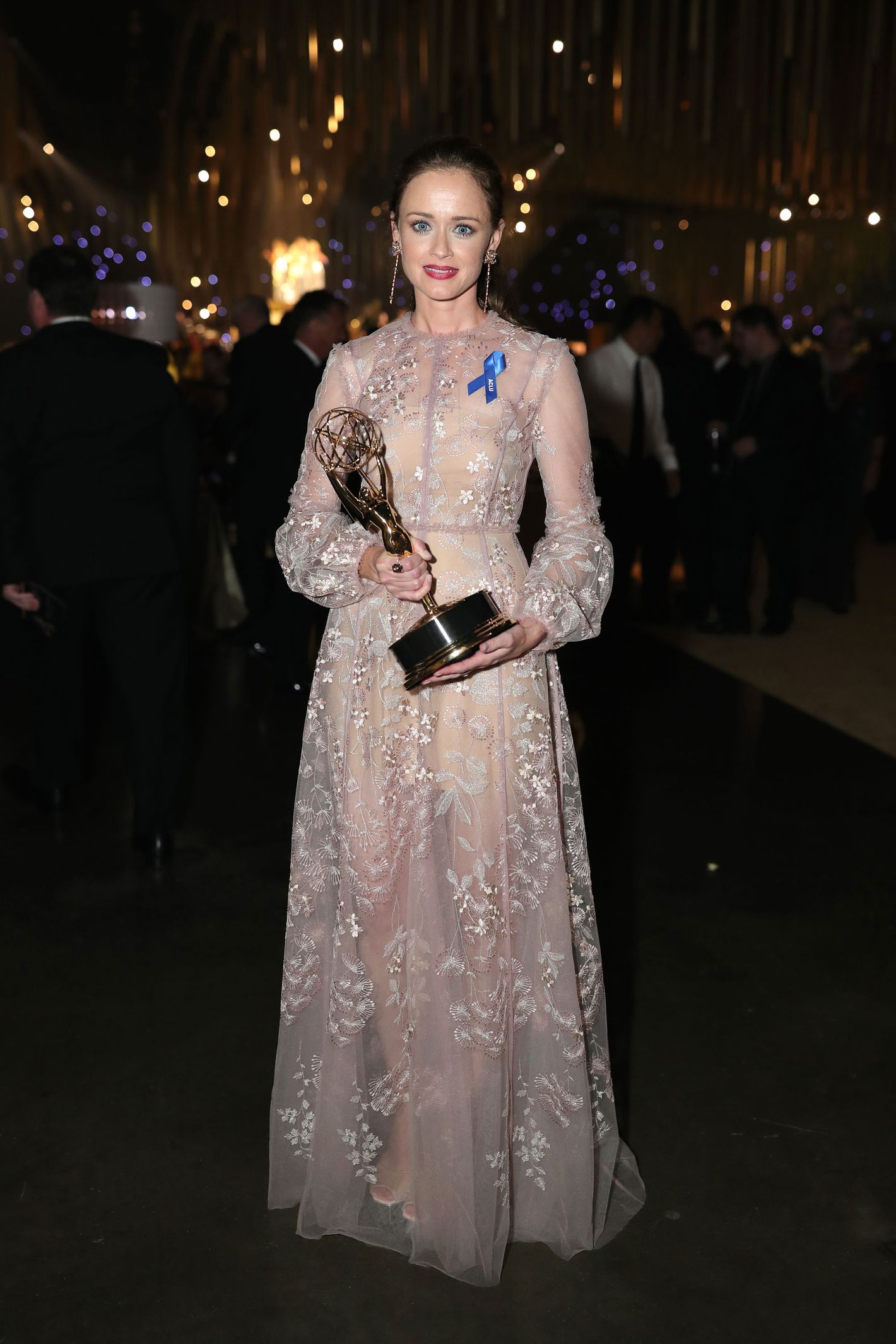 Alexis Bledel Wins Guest Actress Emmy for ‘Handmaid’s Tale’