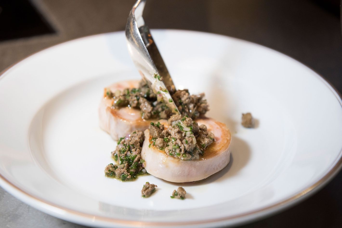 How a Famed Chef Make an Extravagent Rabbit Dish