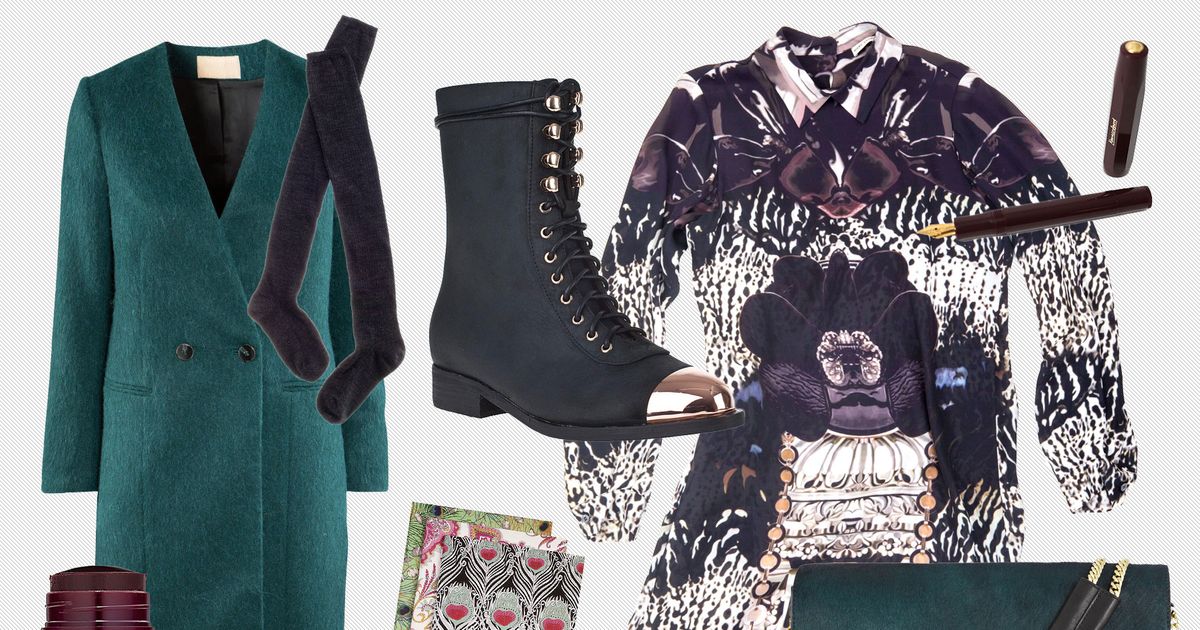 Outfit of the Week: The Downtown Authoress