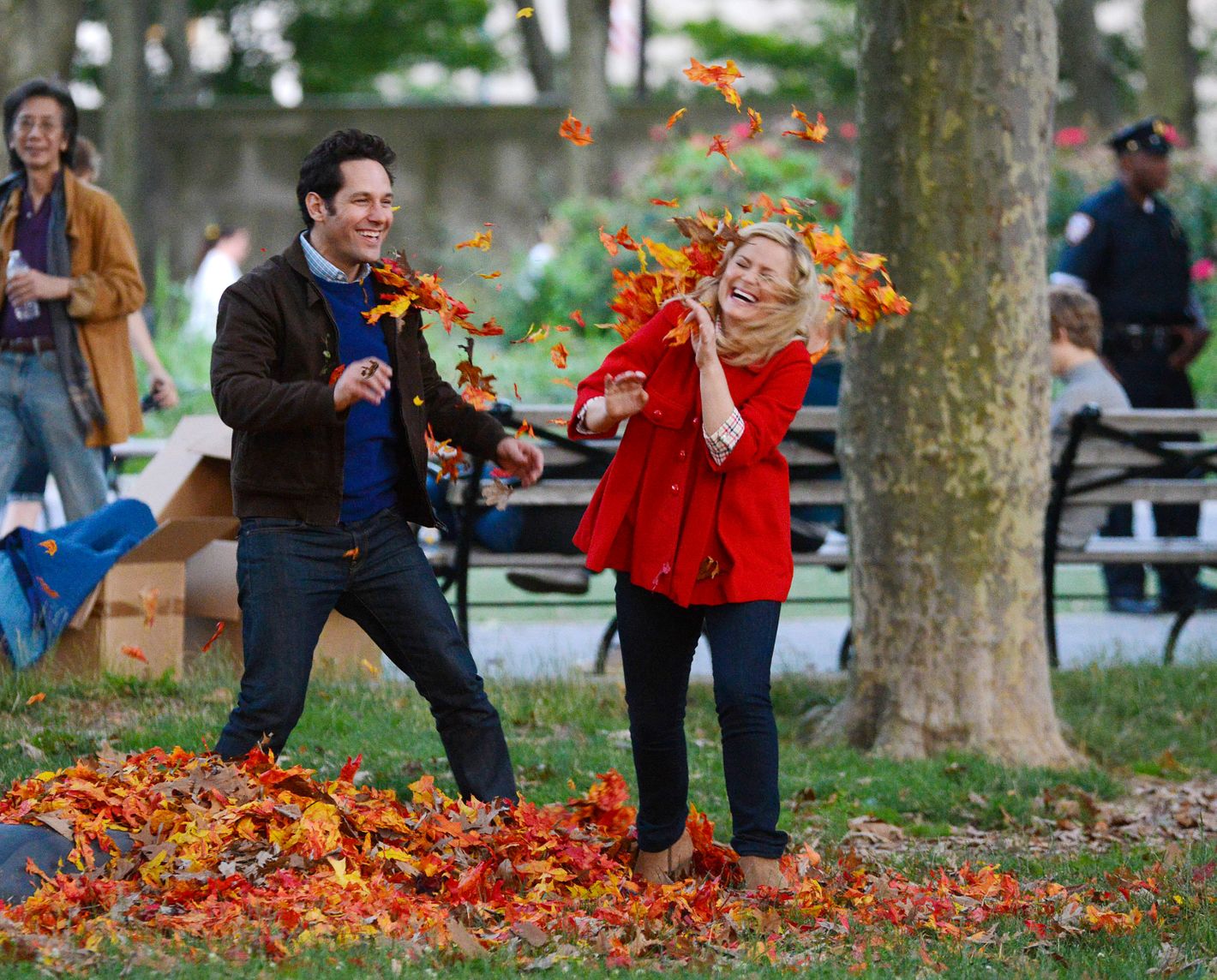 See Amy Poehler and Paul Rudd on Set of They Came Together