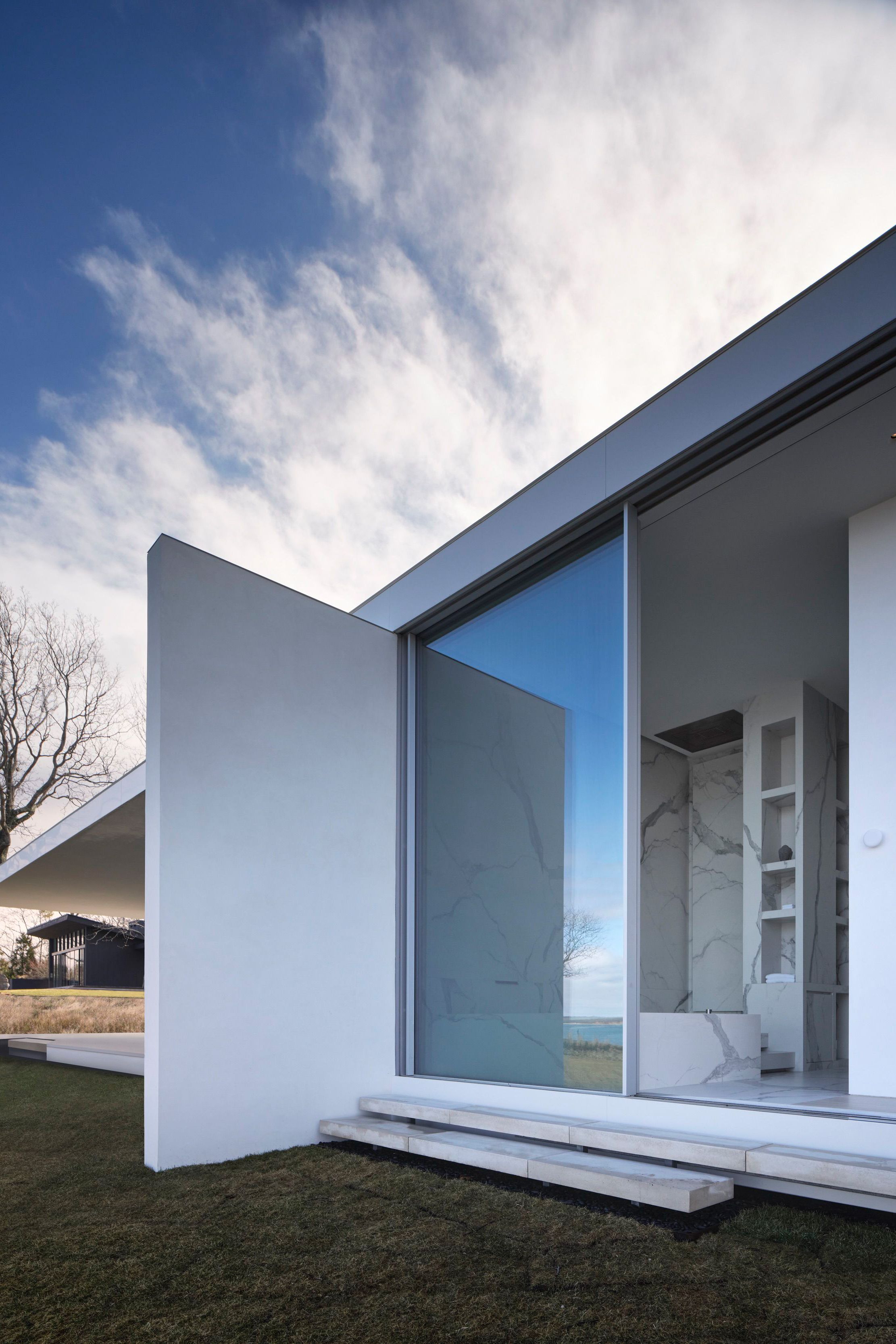 Hugh Jackman’s Hamptons Home James Turrell: Photos