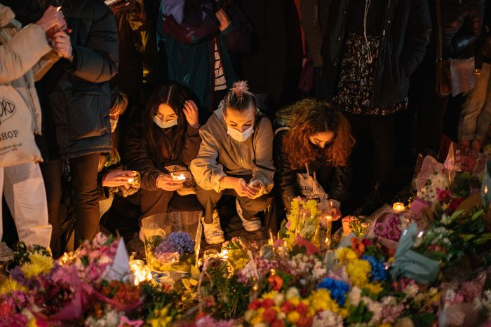 Police Violently Broke Up a Vigil for Sarah Everard: PHOTOS