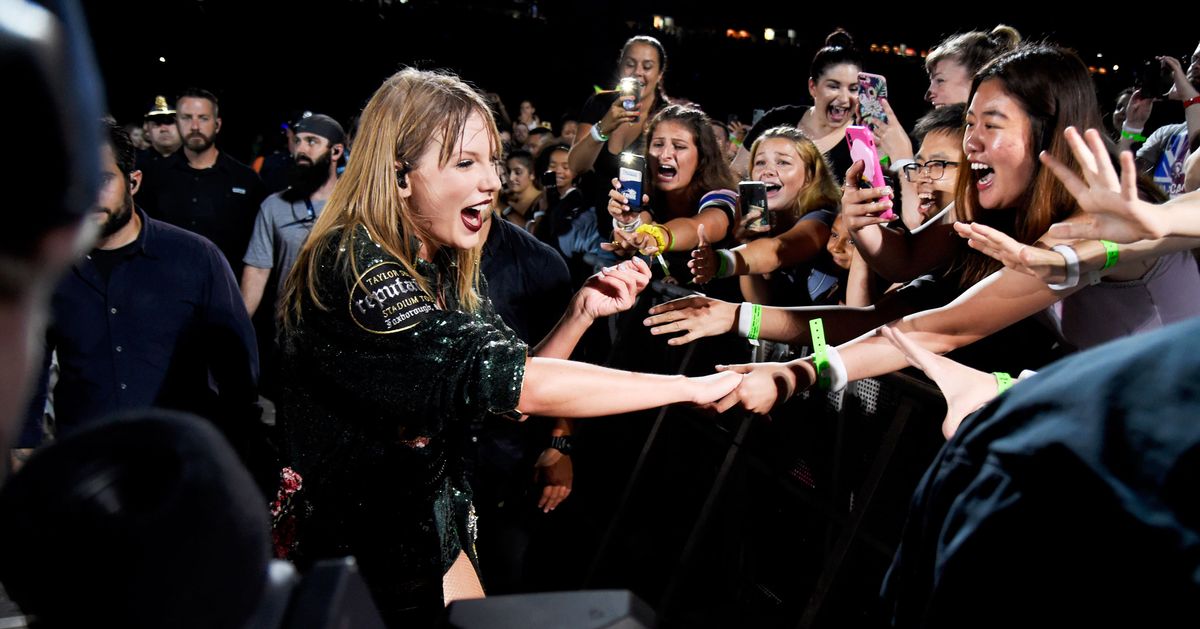 Taylor Swift Is Glad Her Tumblr Stans Liked Her Post
