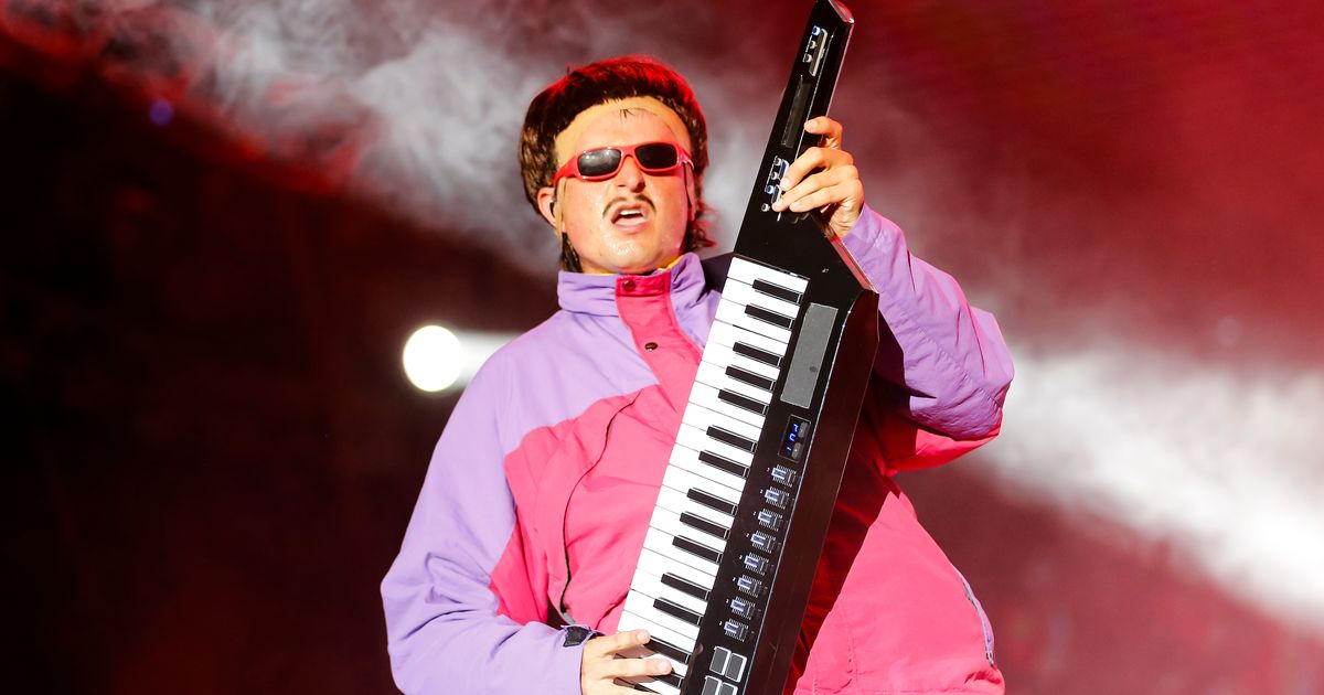 Oliver Tree Dies in Helicopter Crash