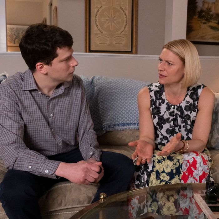 Fleishman Is in Trouble Episode 4 Recap: ‘God What an Idiot’