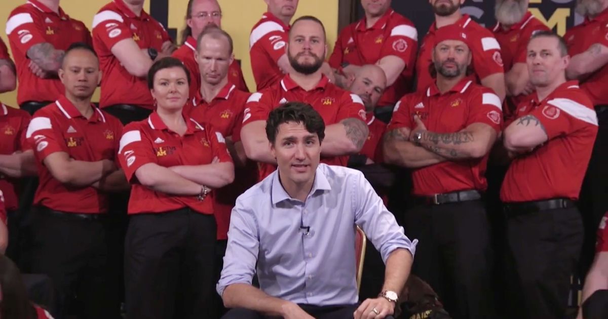 Canadian Prime Minister Justin Trudeau Casually Mic Drops Mid-Push-Up