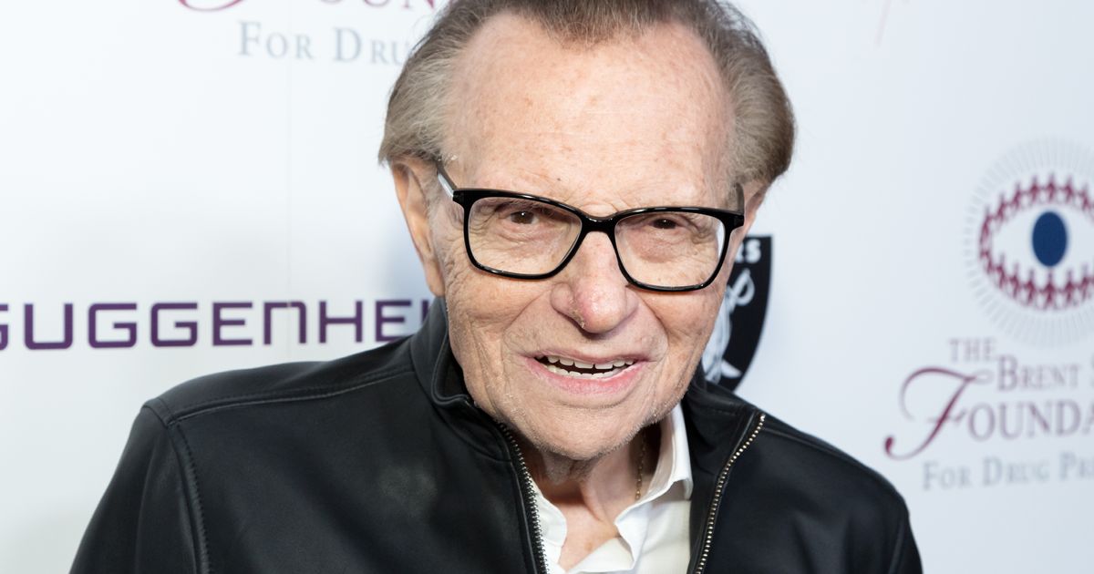 Larry King Dead at 87: Stars Pay Tribute on Social Media