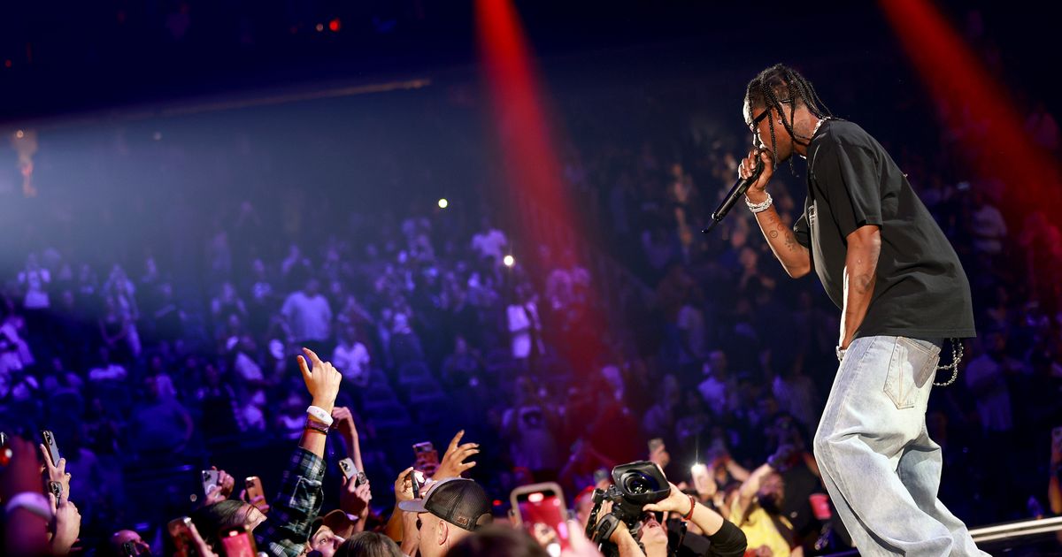 Travis Scott Barclays Center Show Made Buildings Quake