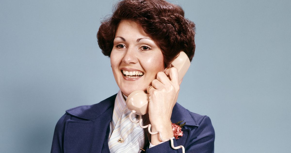 Tactful Ways to Deal With Nosy Co-workers