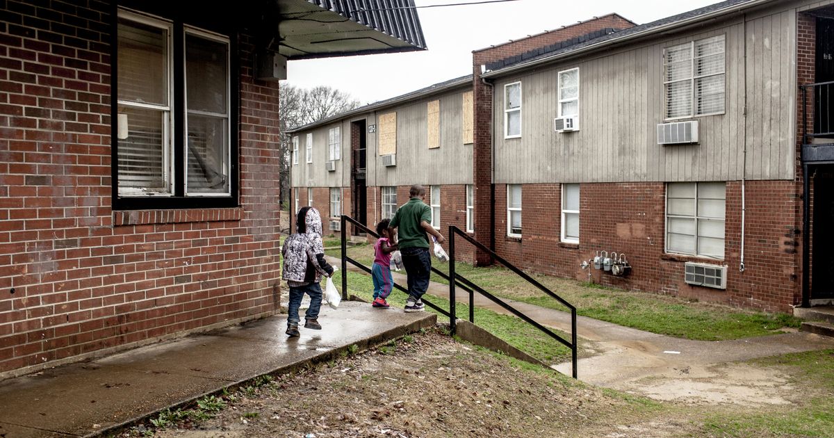 Trump Mulls Cutting $6 Billion From HUD to Fund Defense