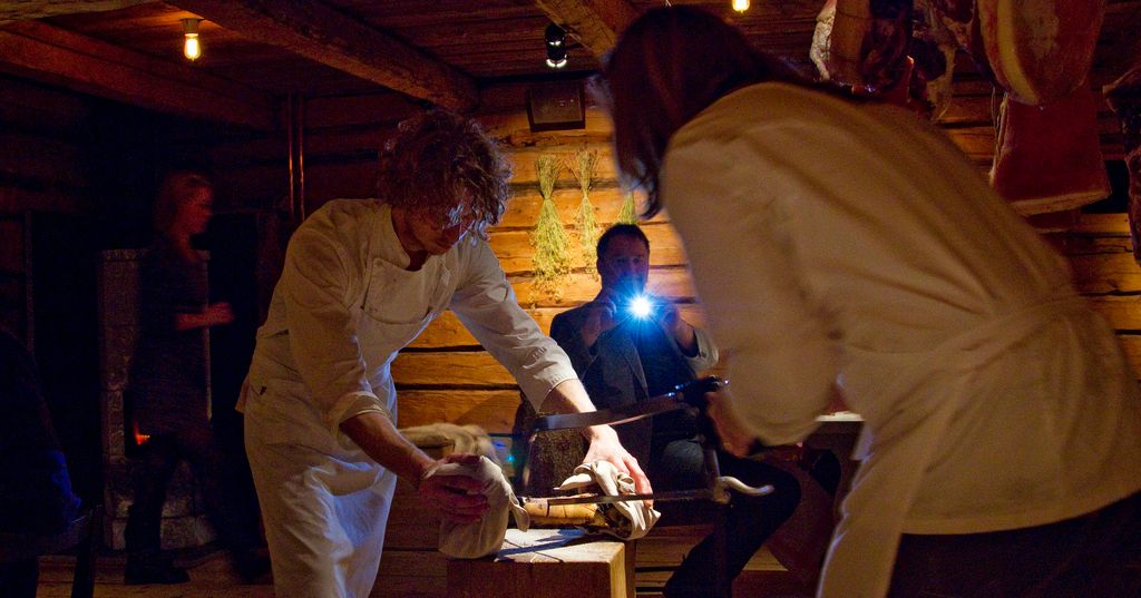 Special Delivery: Cooks Enter the Dining Room and Bring the Kitchen ...