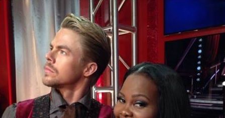 Glee’s Amber Riley Wins Dancing With the Stars