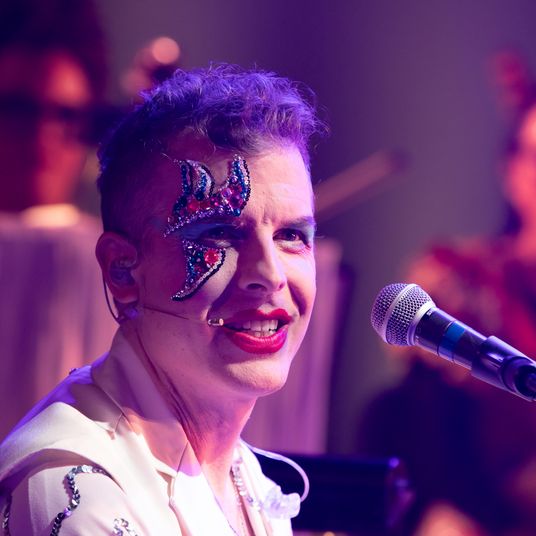 ‘The New Yorker’ Publishes Raymond Carver's Original; Is It Better Than ...