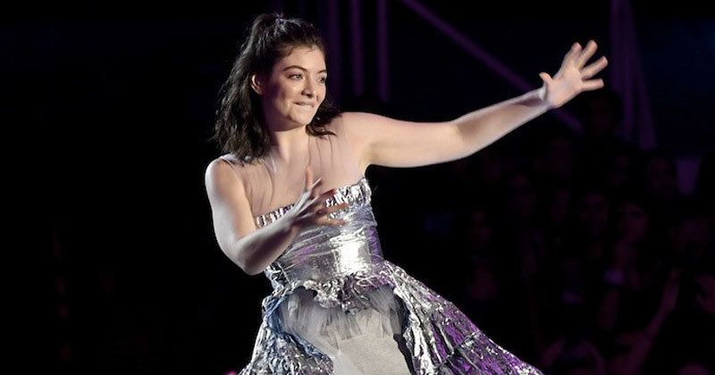 Lorde Discusses Her MTV Video Music Awards Dance Performance