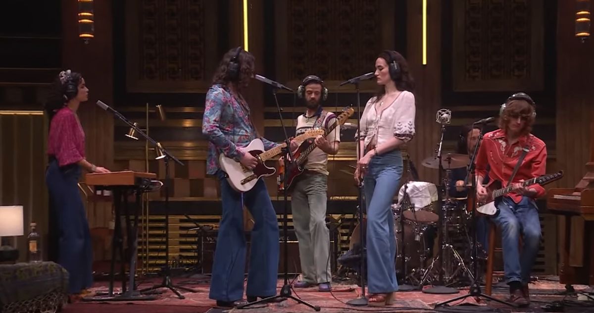 Devon Ivie - Journalist Profile - Intelligent Relations