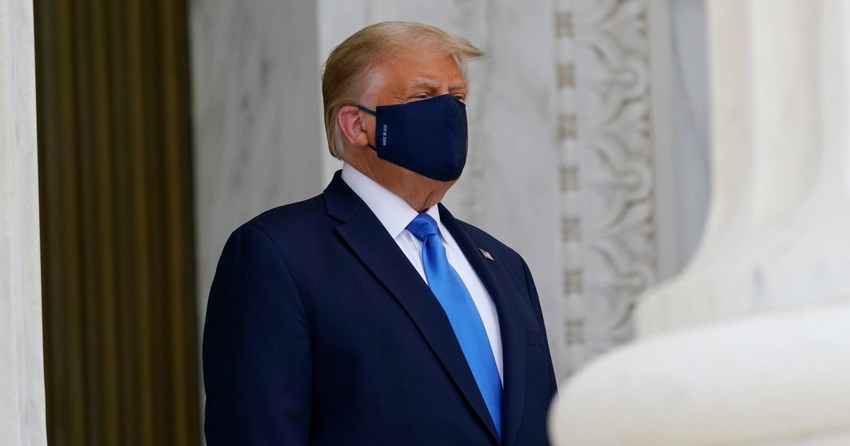 Watch Trump Get Booed at Visit to Ruth Bader Ginsburg Casket