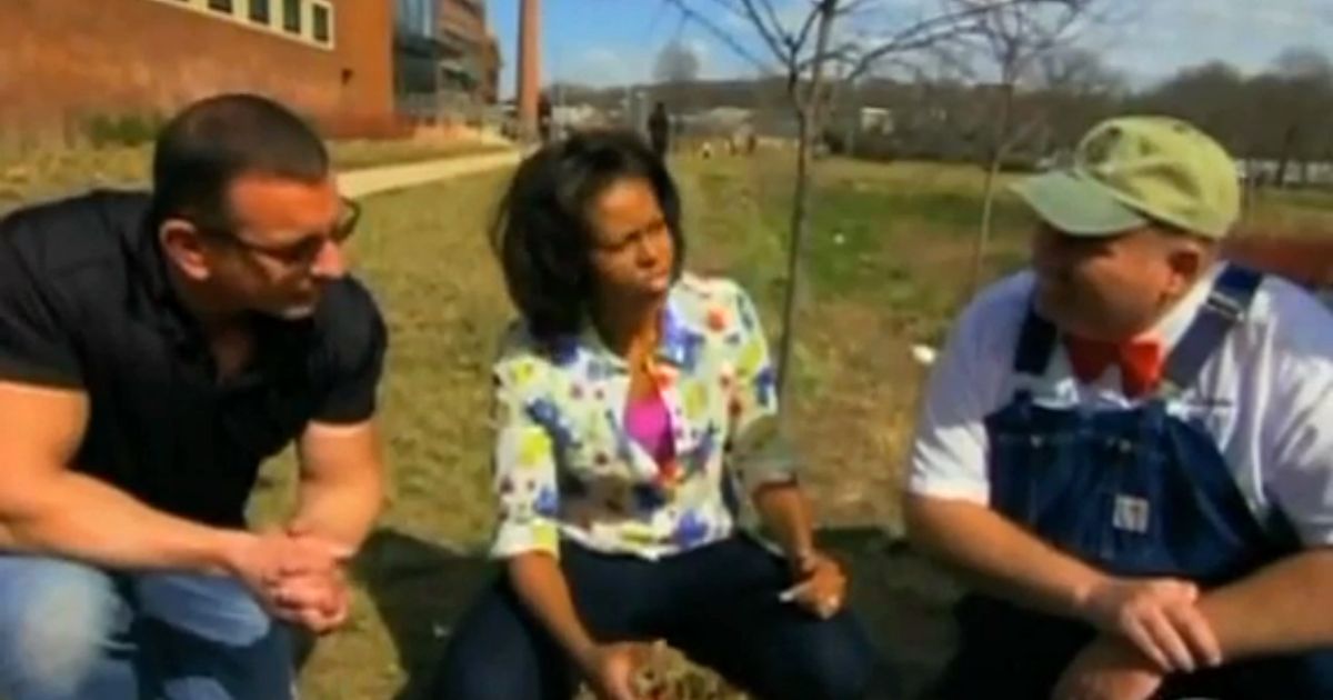 Watch Michelle Obama’s Restaurant: Impossible Appearance