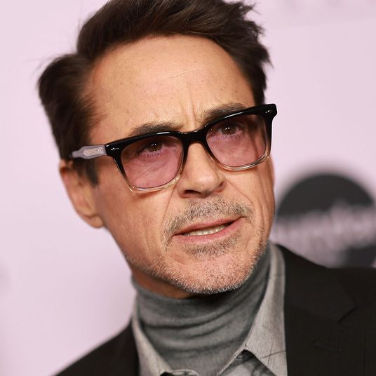 ‘Between the Temples’ Cast Talks Chaotic Dinner Scene