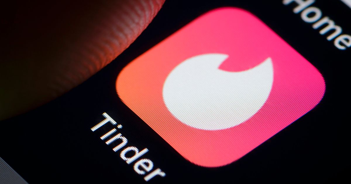 Tinder Is Adding a ‘Panic Button’