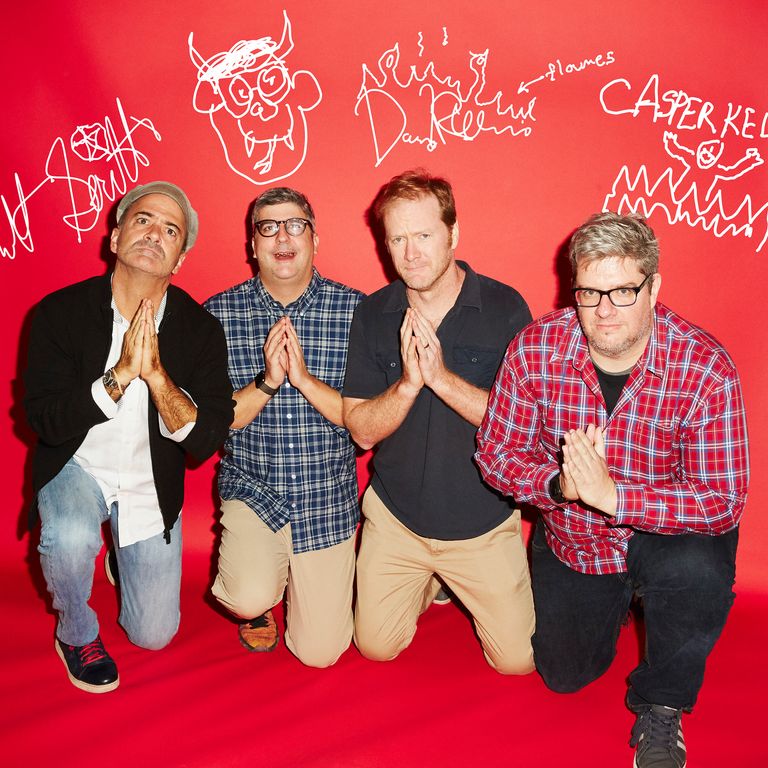 34 Photos of Your Favorite Stars Backstage at New York Comic Con 2016 ...