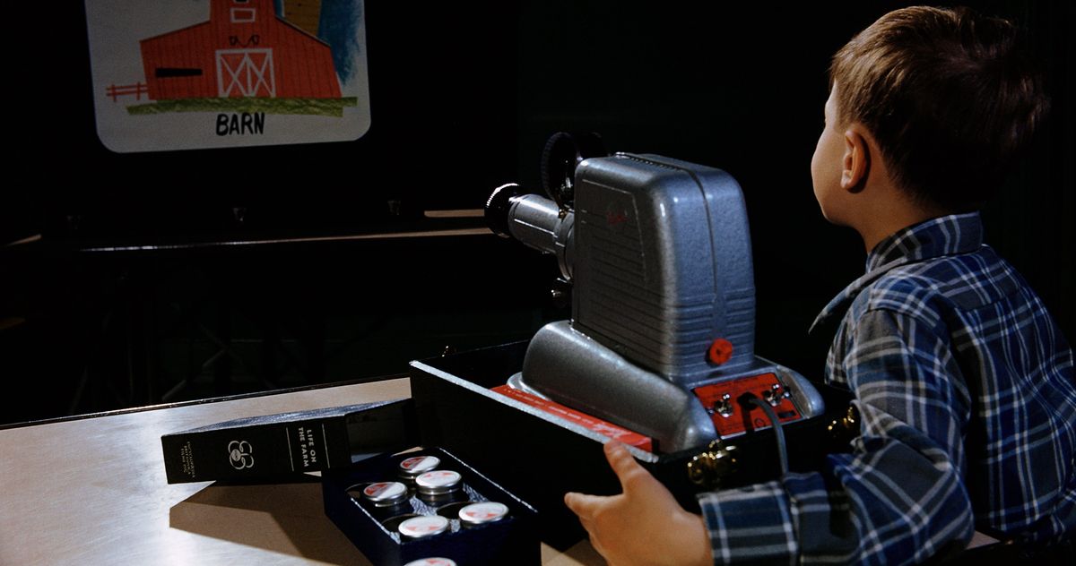 The 6 Best Mini-Projectors 2021 | The Strategist