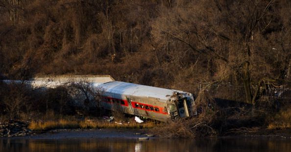 Victims Identified As MTA Begins Cleanup After Metro-North Crash