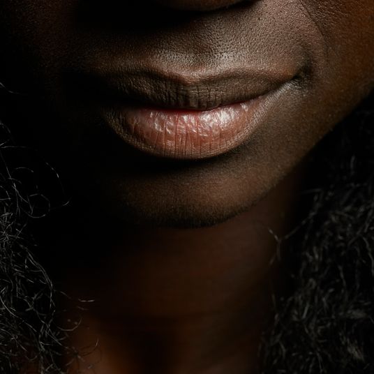 How to Take Nudes — 5 Steps for the Best Picture