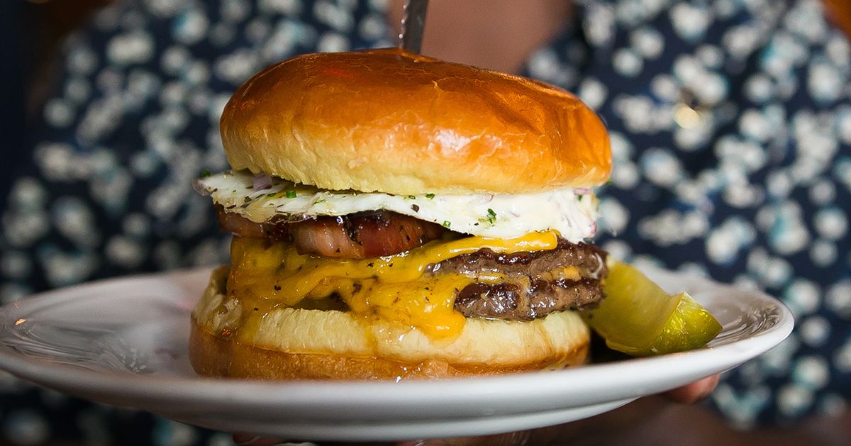 Au Cheval | New York Magazine | The Thousand Best