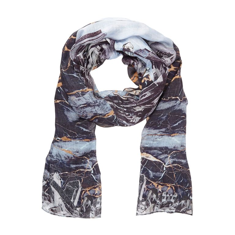 25 Lightweight Scarves for Cool Fall Mornings