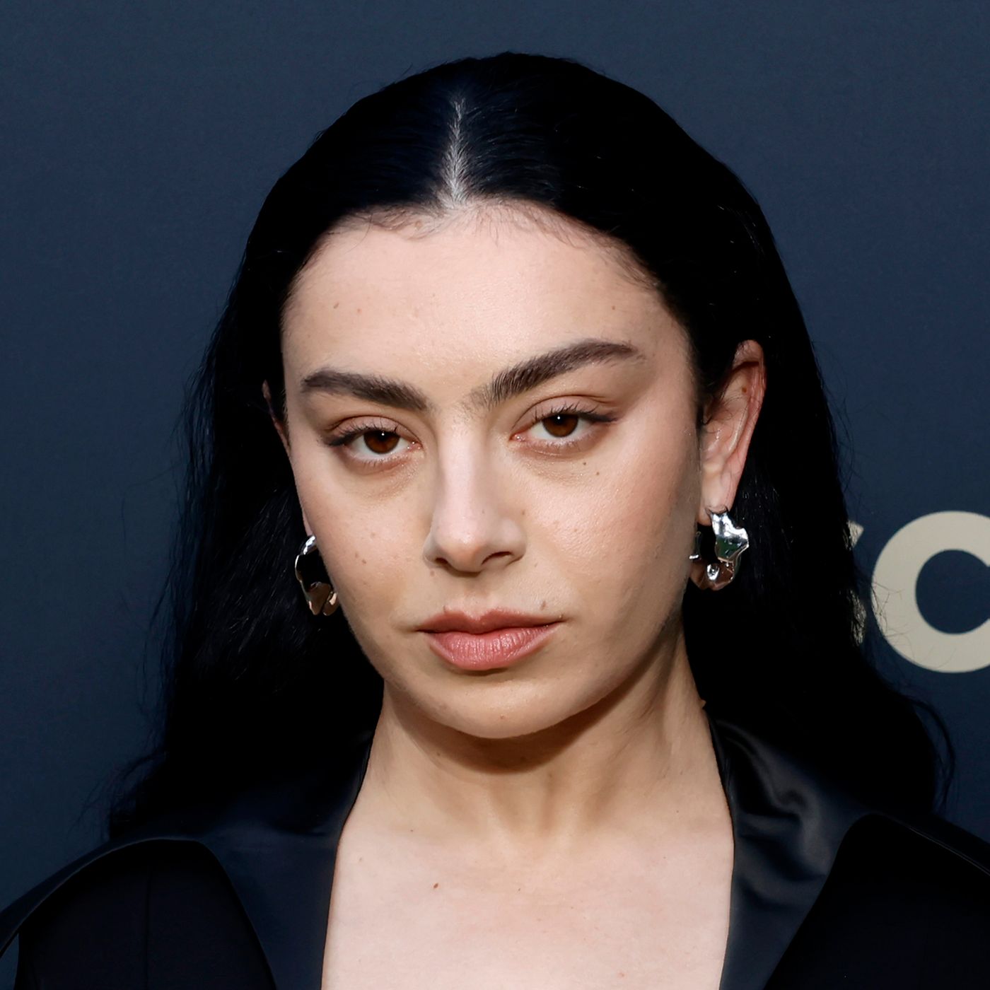 Charli Xcx And Lorde Look Alike