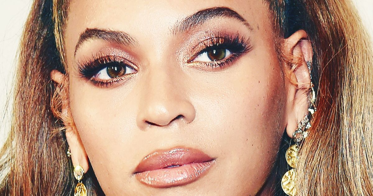 Beyoncé Debuts New Long, Wavy Hairstyle